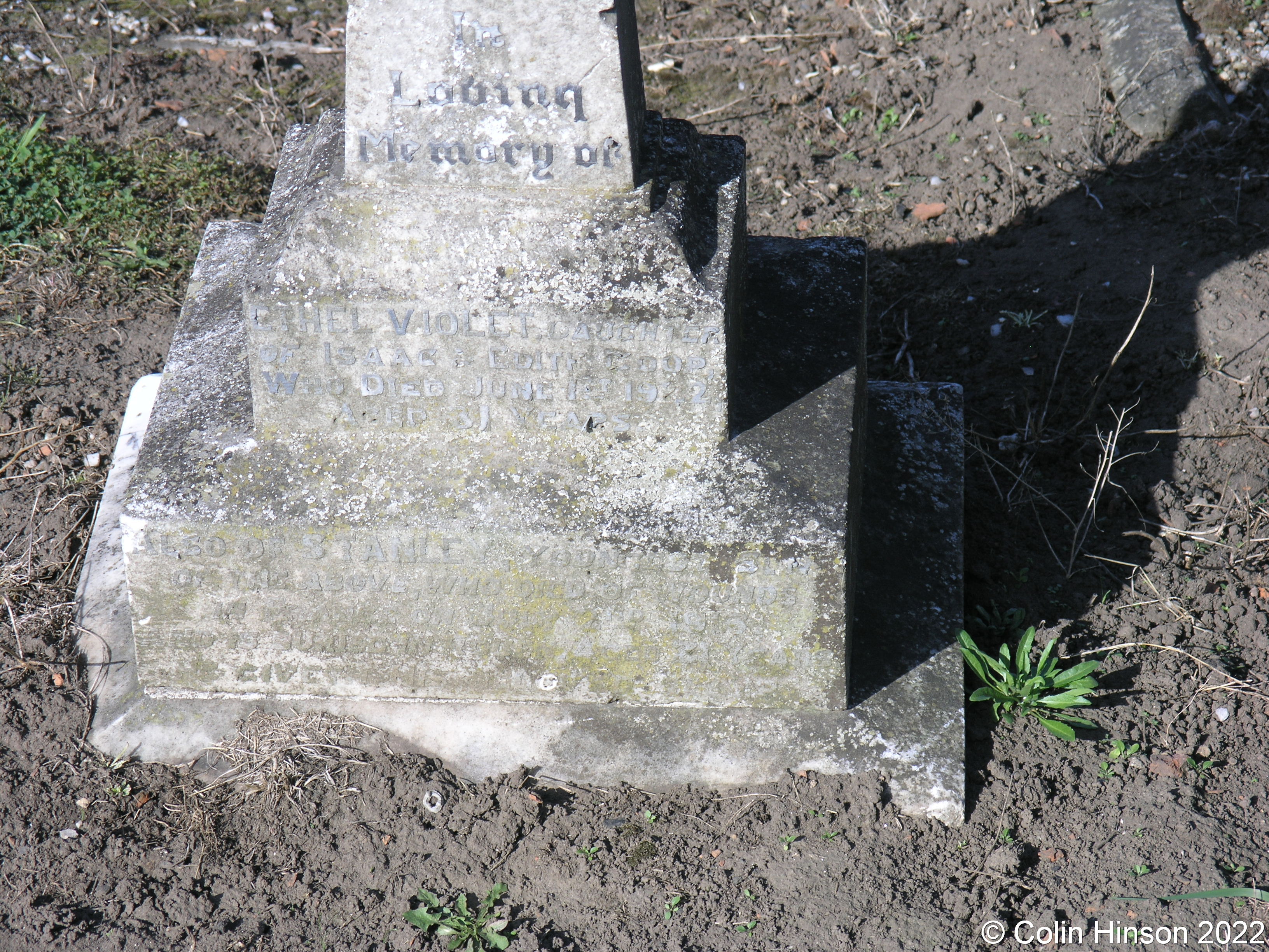 GENUKI: Barmby On The Marsh Churchyard gravestones etc., Yorkshire ...