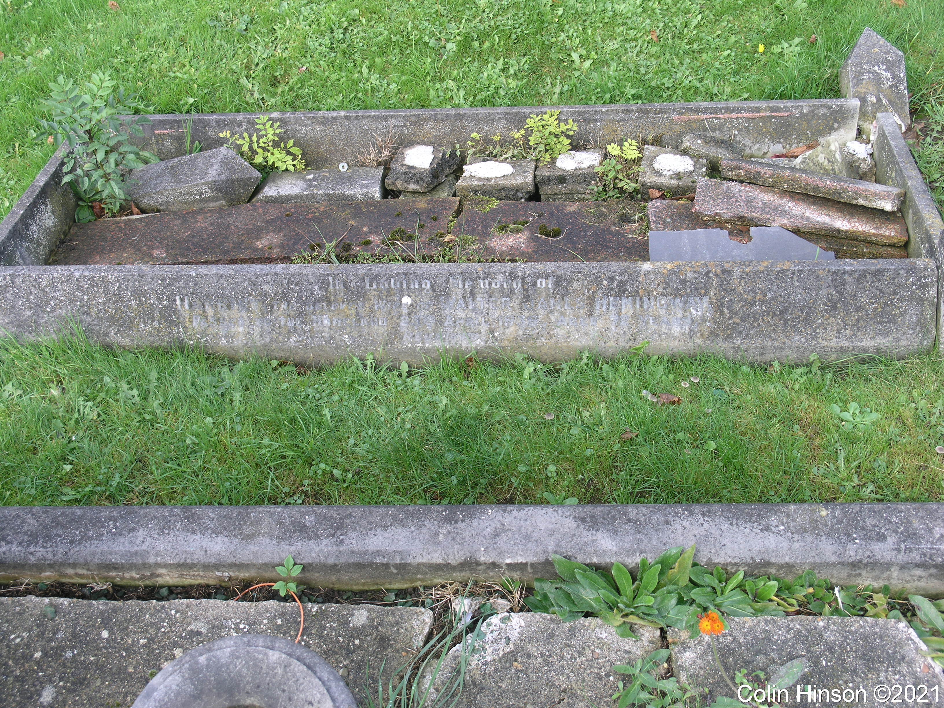 Gravestone Ernest Hemingway